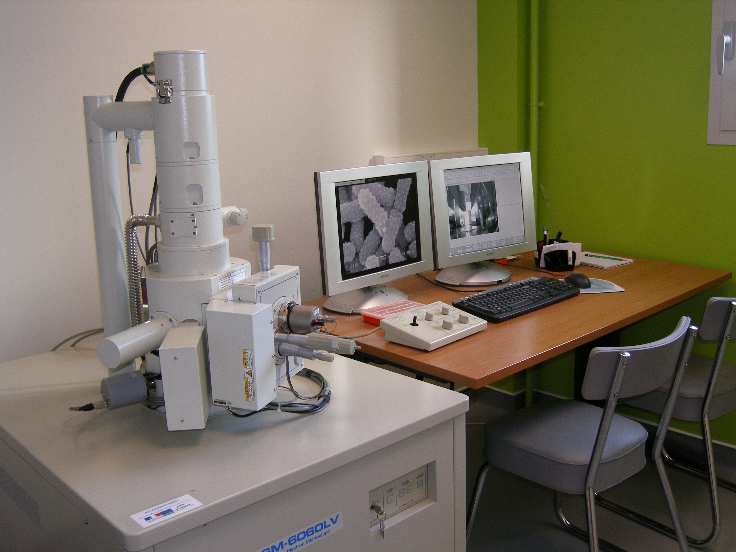 Accueil - Microscopie à balayage MEB